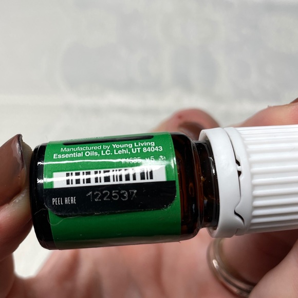 Young Living | Other | Young Living Jade Lemon Essential Oil 5ml New ...